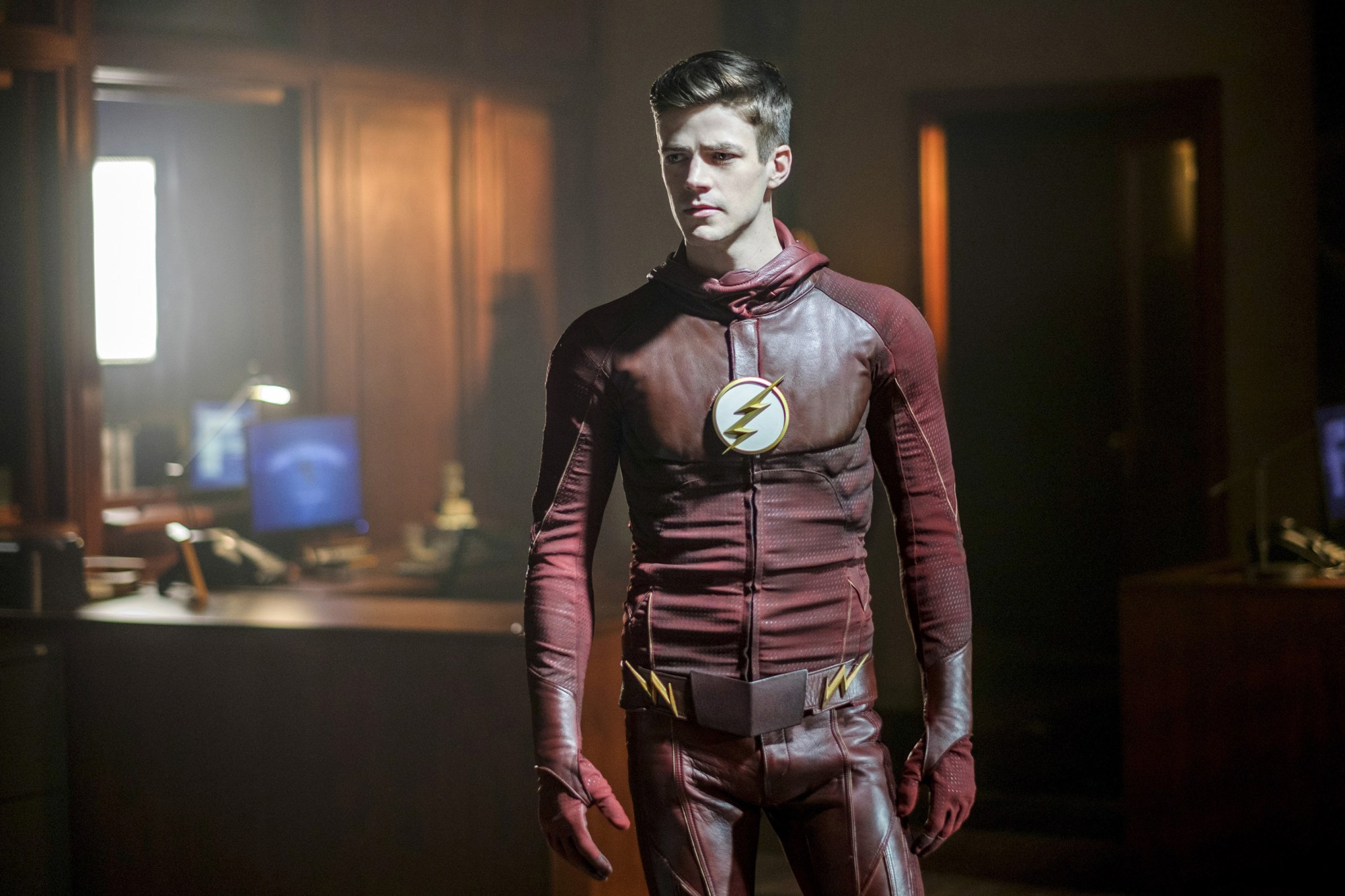 Superhero Weekly: Flash channels the Speed Force and it’s Checkmate for ...